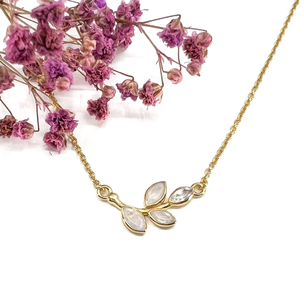 Collection de colliers Madame Nature en pierres fines naturelles ...